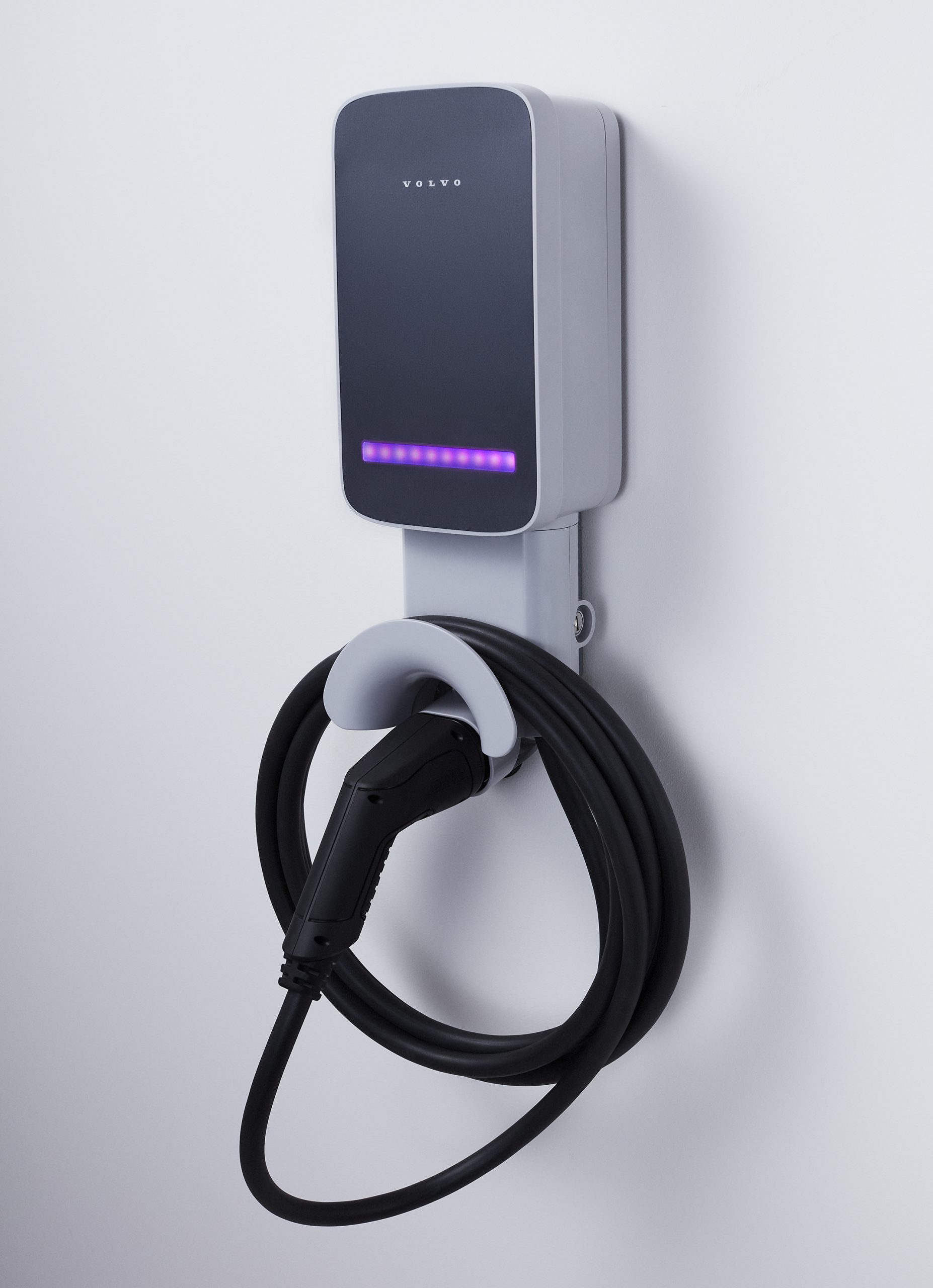 Volvo Car Brasil lança o Volvo Wallbox, um carregador doméstico para ...