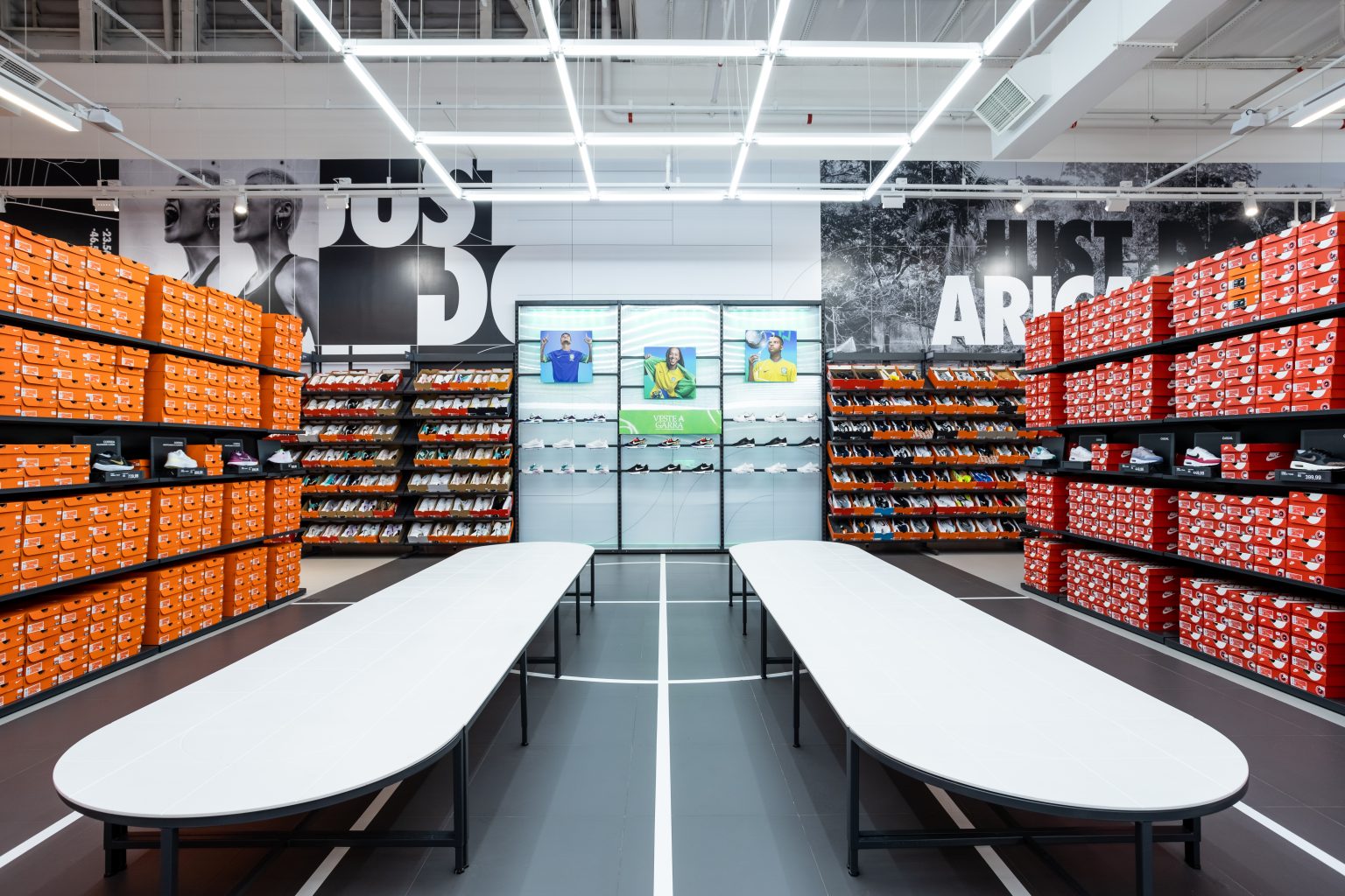 Nike inaugura nova loja no shopping Aricanduva, em São Paulo ...