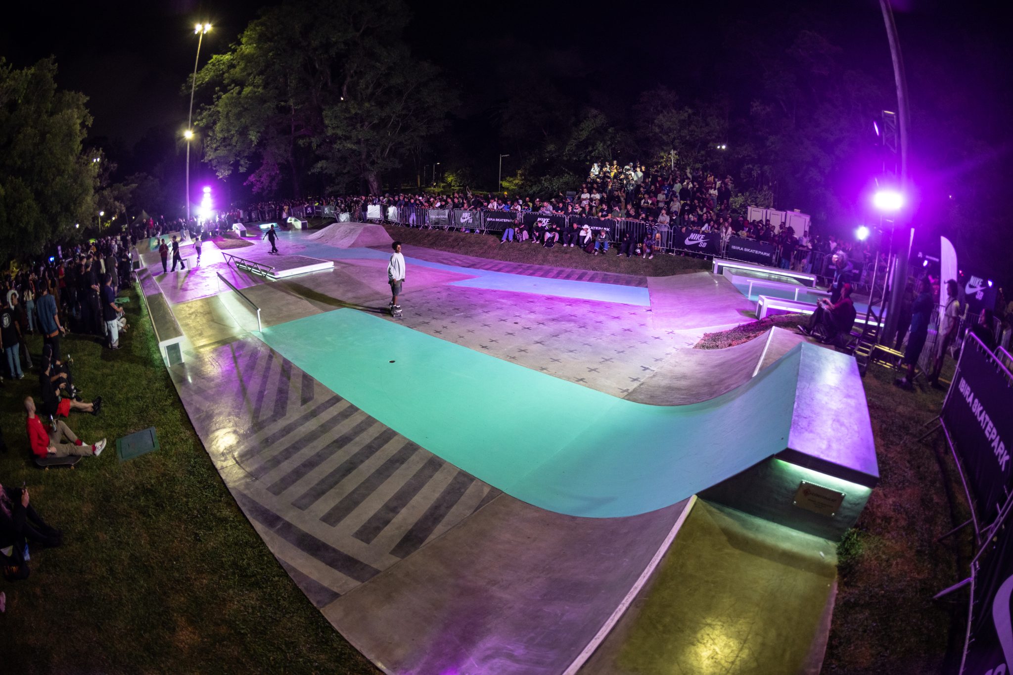 Nike, em parceria com a Urbia, inauguraram o primeiro skate park do ...