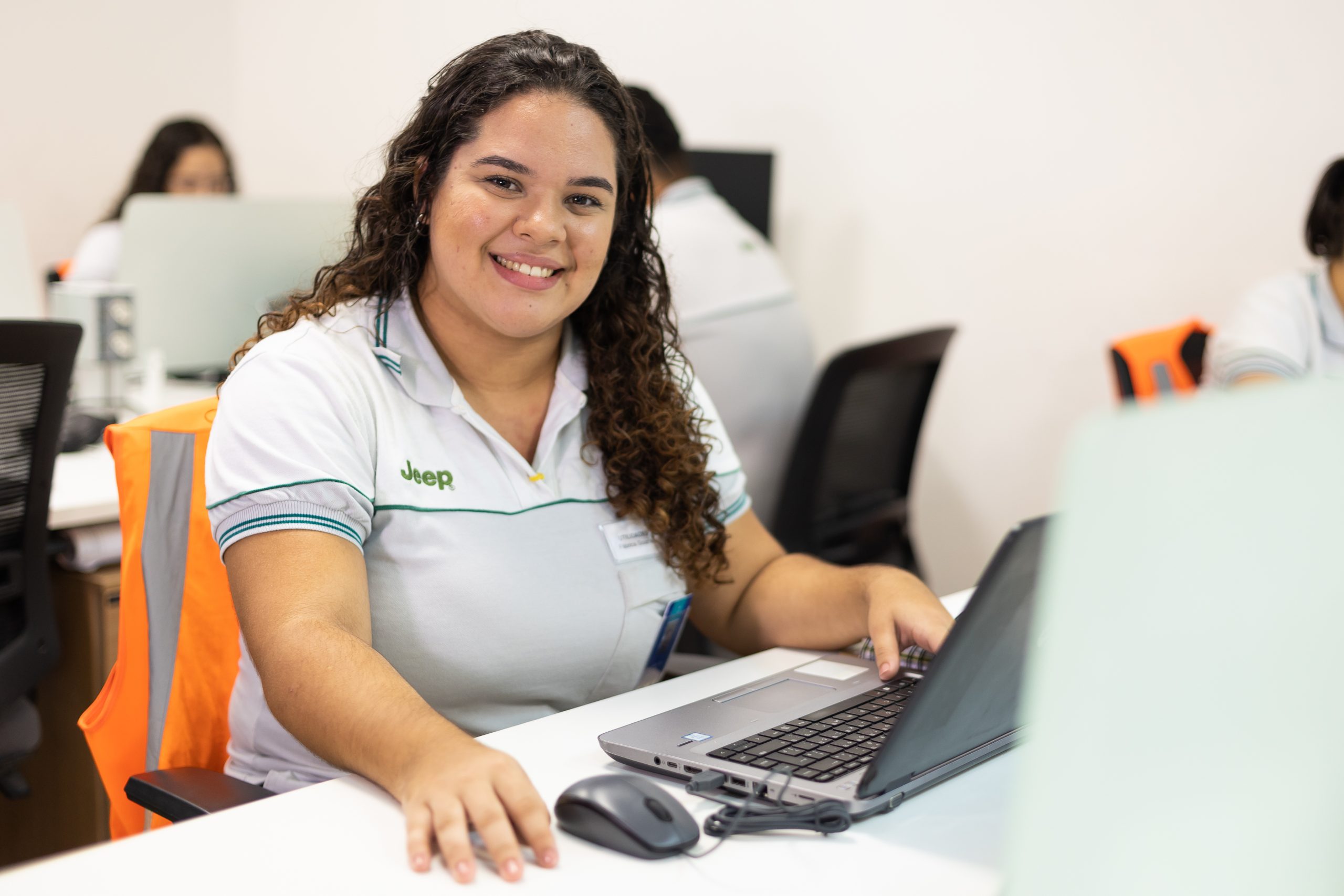 Programa de Estágio da Stellantis está com inscrições abertas até 1º de ...